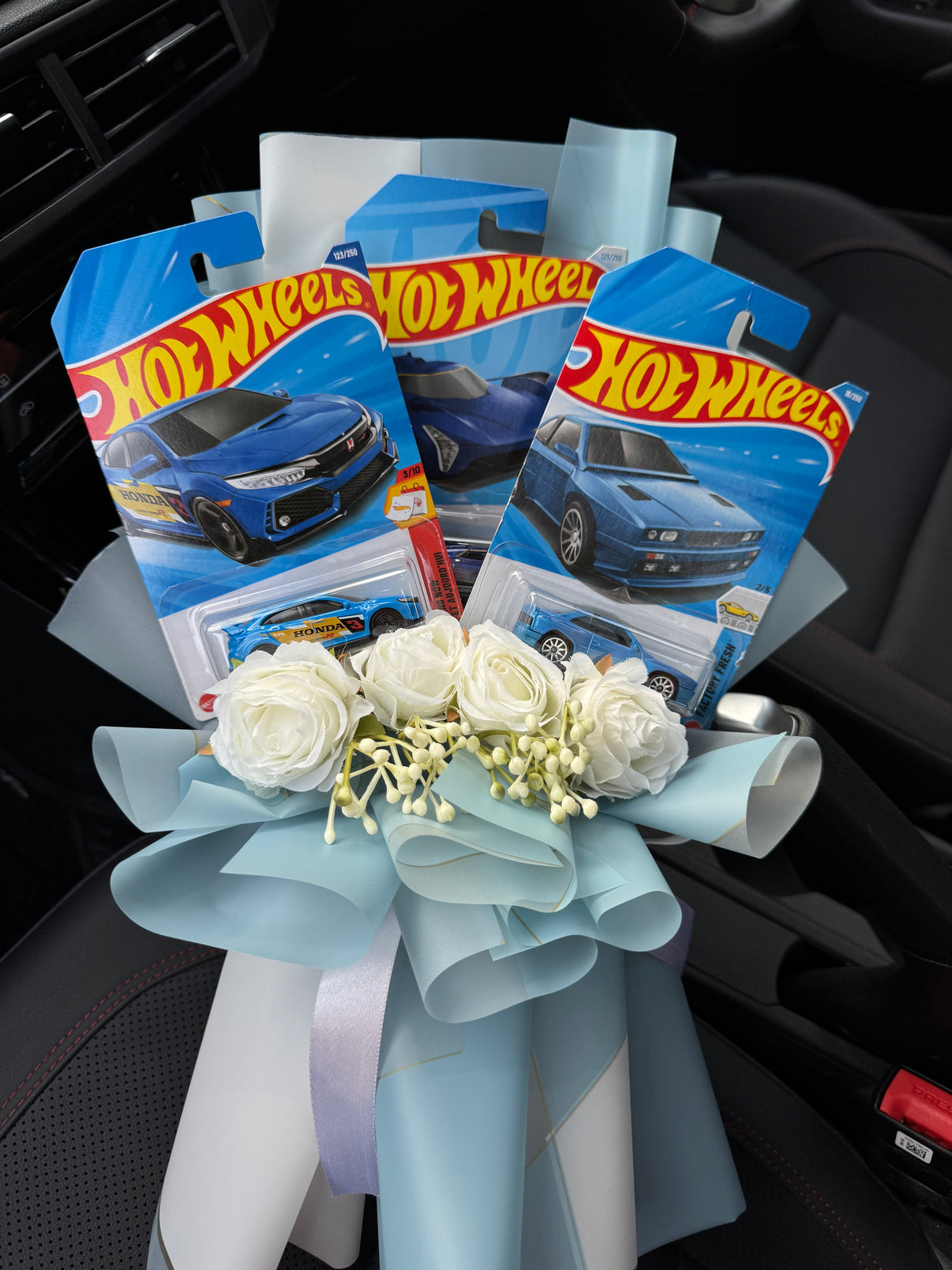 Blue Legend Hot Wheels Bouquet – Three Icons Wrapped In Calm Elegance ...